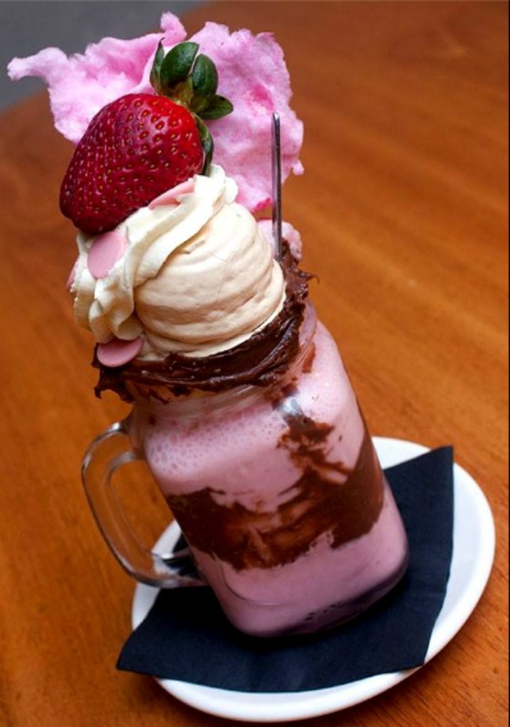 Conoce Los Milkshakes Más Grandes Jamás Vistos Que Harán Agua Tu Boca ...