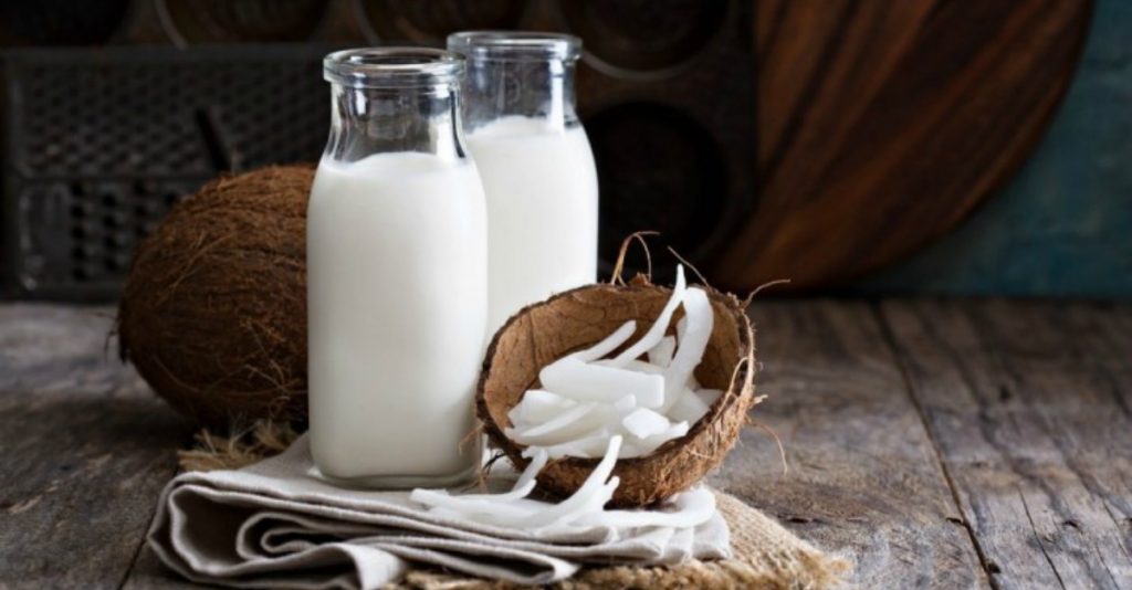 Aprende A Preparar Leche De Coco ¡Es Muy Fácil! | delicias.tv blog