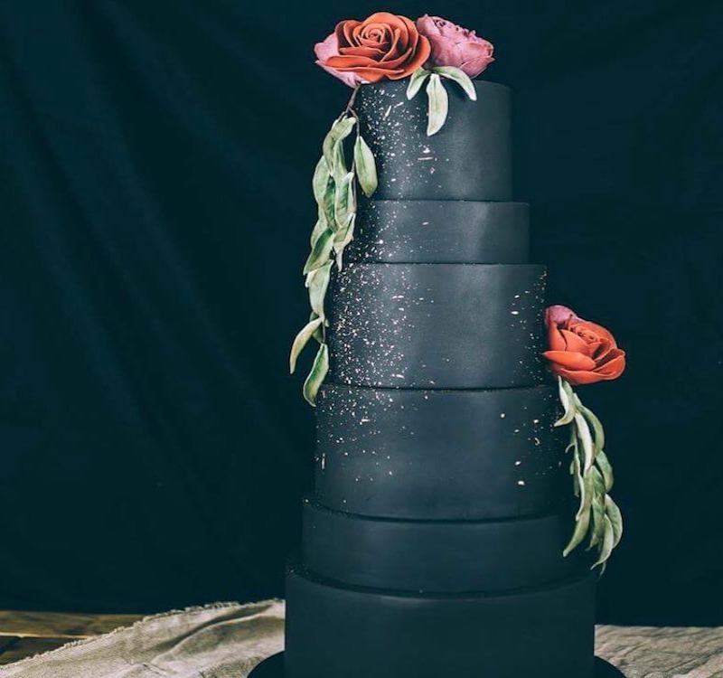 ¿Te Gusta El Color Negro? Mira Estos Elegantes Pasteles De Boda ...
